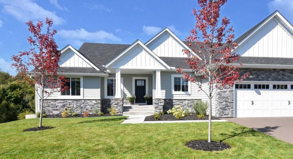 5 Timeless Siding Colors for Your Home